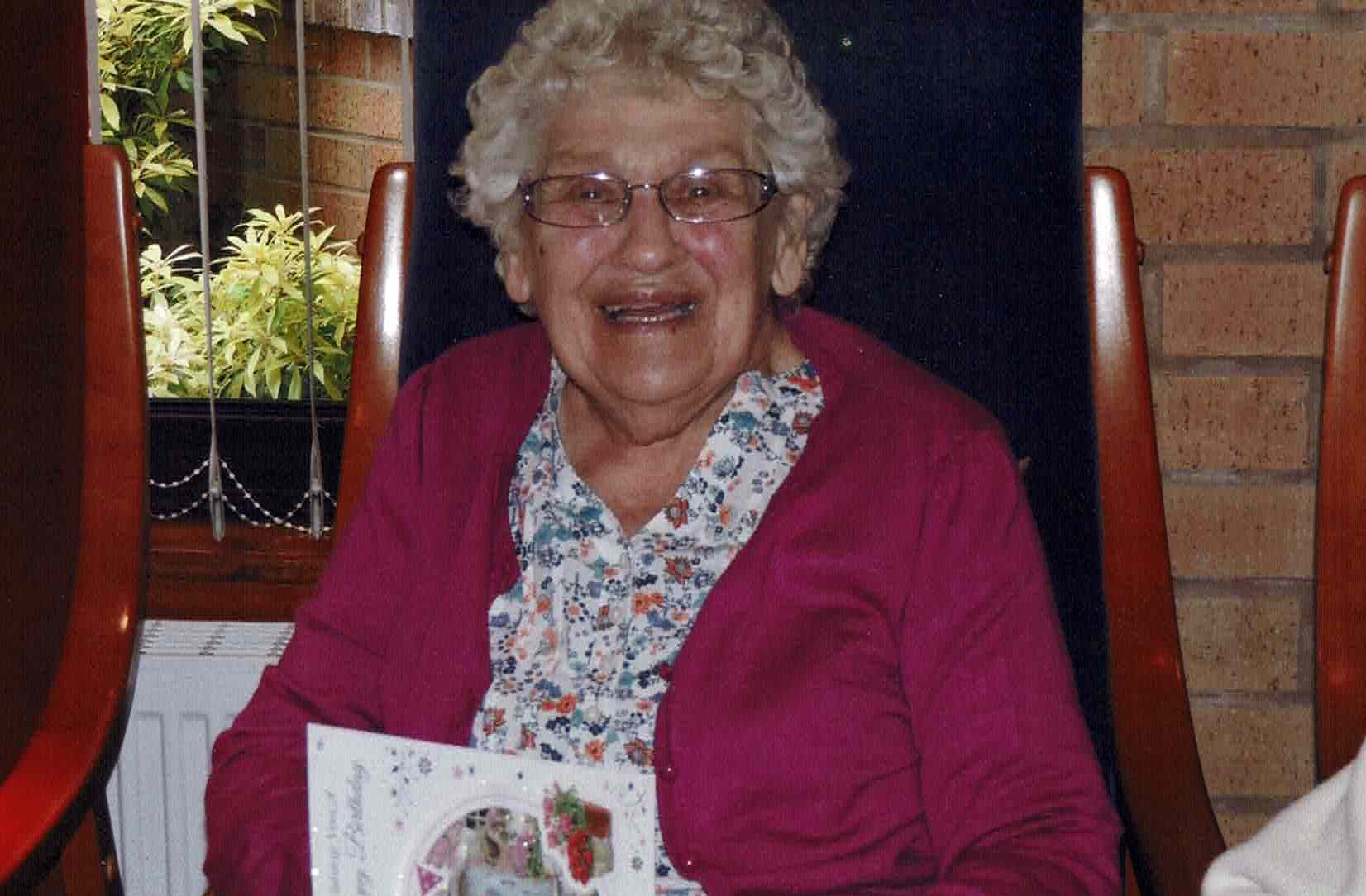 Mrs Elizabeth ‘Betty’ Laird – McLaren Family Funeral Directors ...